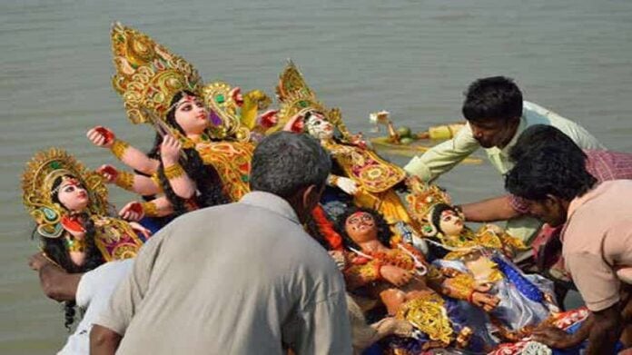 No Durga Puja visarjan in any public space including river Yamuna: Delhi