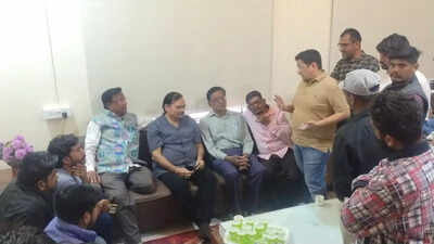 स्कूल ने हिंदू छात्रों से बनवाए मस्जिद के मॉडल, हिंदू नेता बोले ...